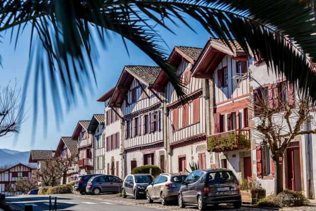 Bienvenue sur le site web de Ainhoa écoconçu et accessible à tous - Ainhoa